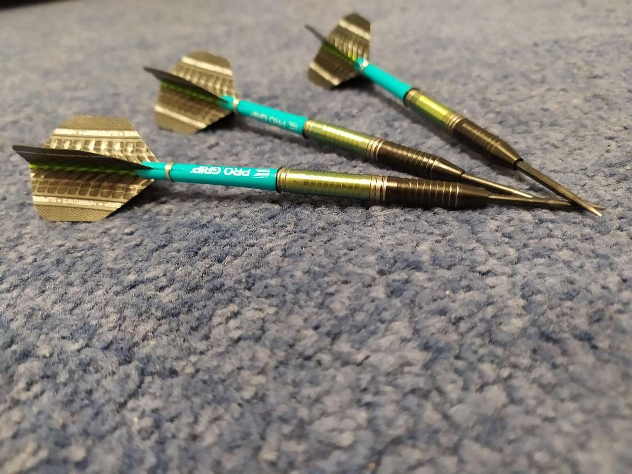 Best Budget Tungsten Darts: Throw Like a Pro for Less!